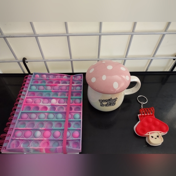 Claire's | Other | Brand New Mushroom Mug With Fidget Journal Bundle ...